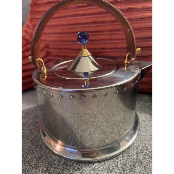 Bodum | Kitchen | Bodum Ottoni Tea Kettle Designed By C Jorgensen ...